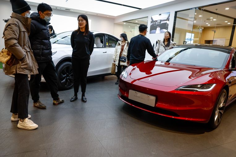 China maakt steeds meer plekken verboden voor Tesla’s | De Volkskrant
