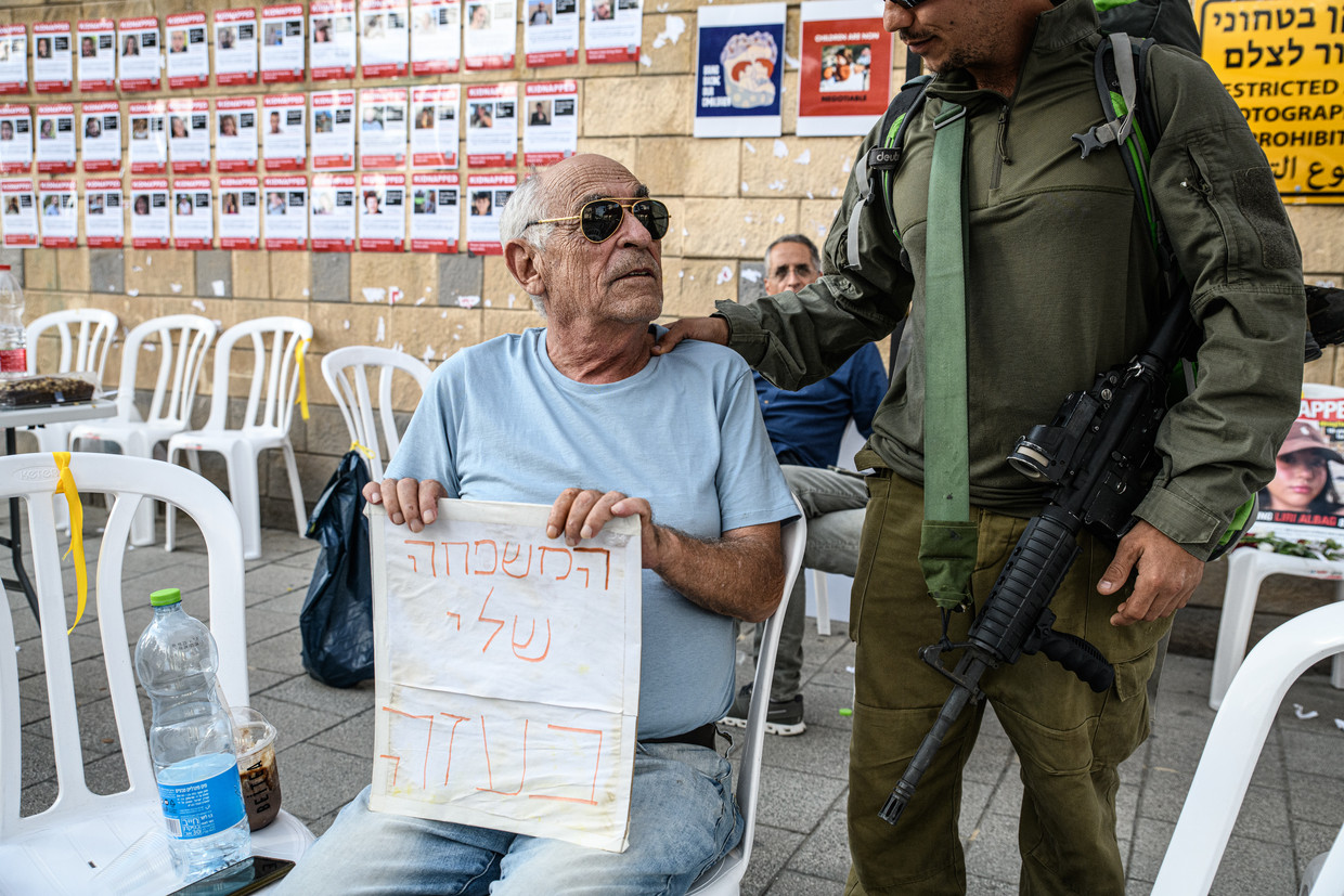 Familieleden van Israëlische gijzelaars willen antwoorden: David, Roni ...