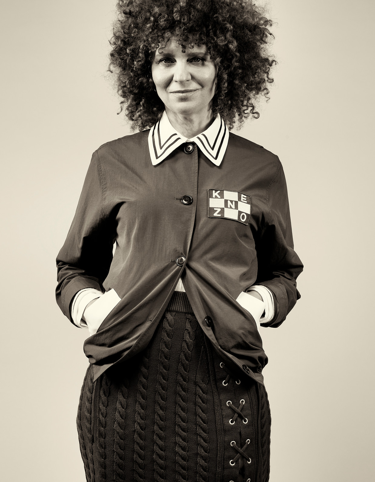 Hadassah de Boer schreef een boek over haar stiefmoeder: ‘Het zou te makkelijk zijn om alles op ...