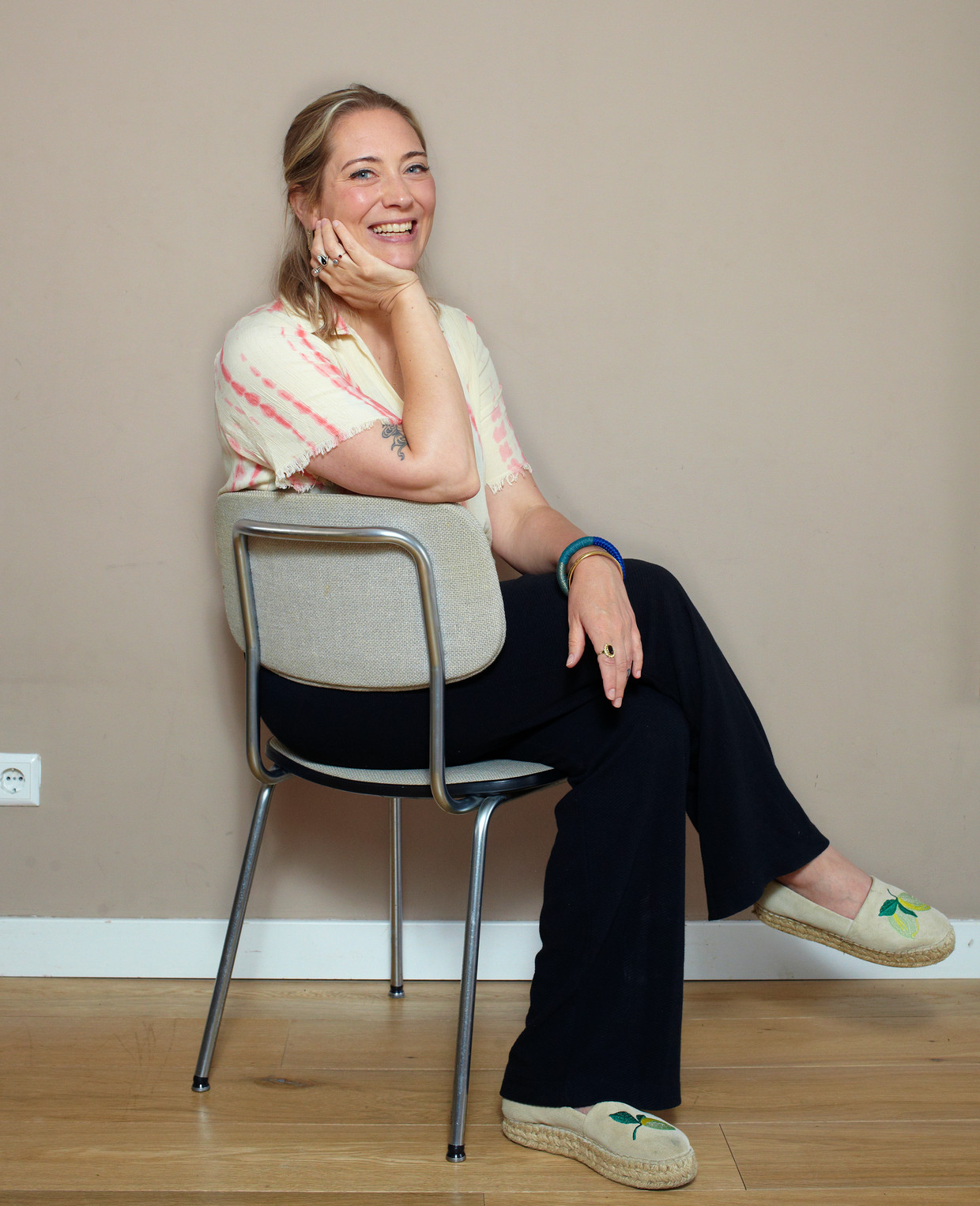 Anne Barnhoorn schreef een comedyserie over de goeiige Jos: ‘Een ...