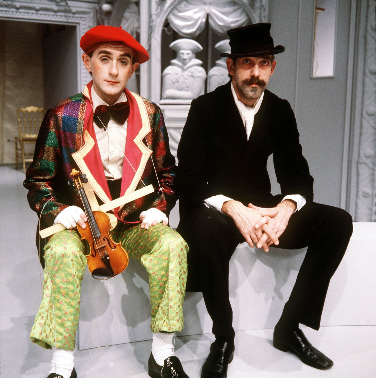 Legendarisch duo Mini & Maxi terug op de bühne | De Volkskrant