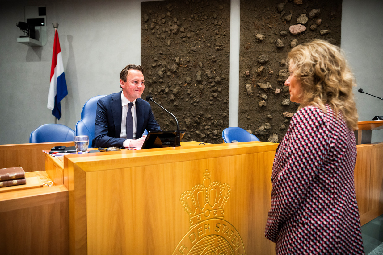 PvdA’er Nijboer verlaat dagelijks bestuur Kamer vanwege zaak-Arib