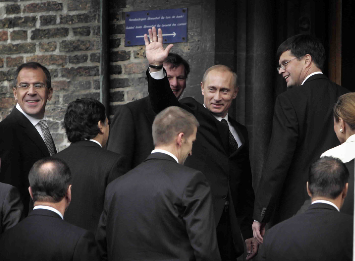 Hoe topdiplomaat Kees van Rij president Poetin zag verharden aan de ...