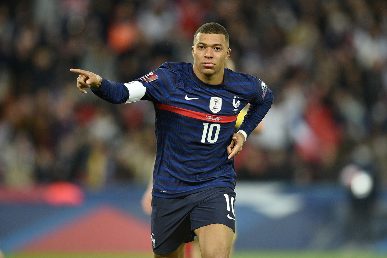 Kylian Mbappé is dankzij Qatar de best verdienende voetballer van de wereld