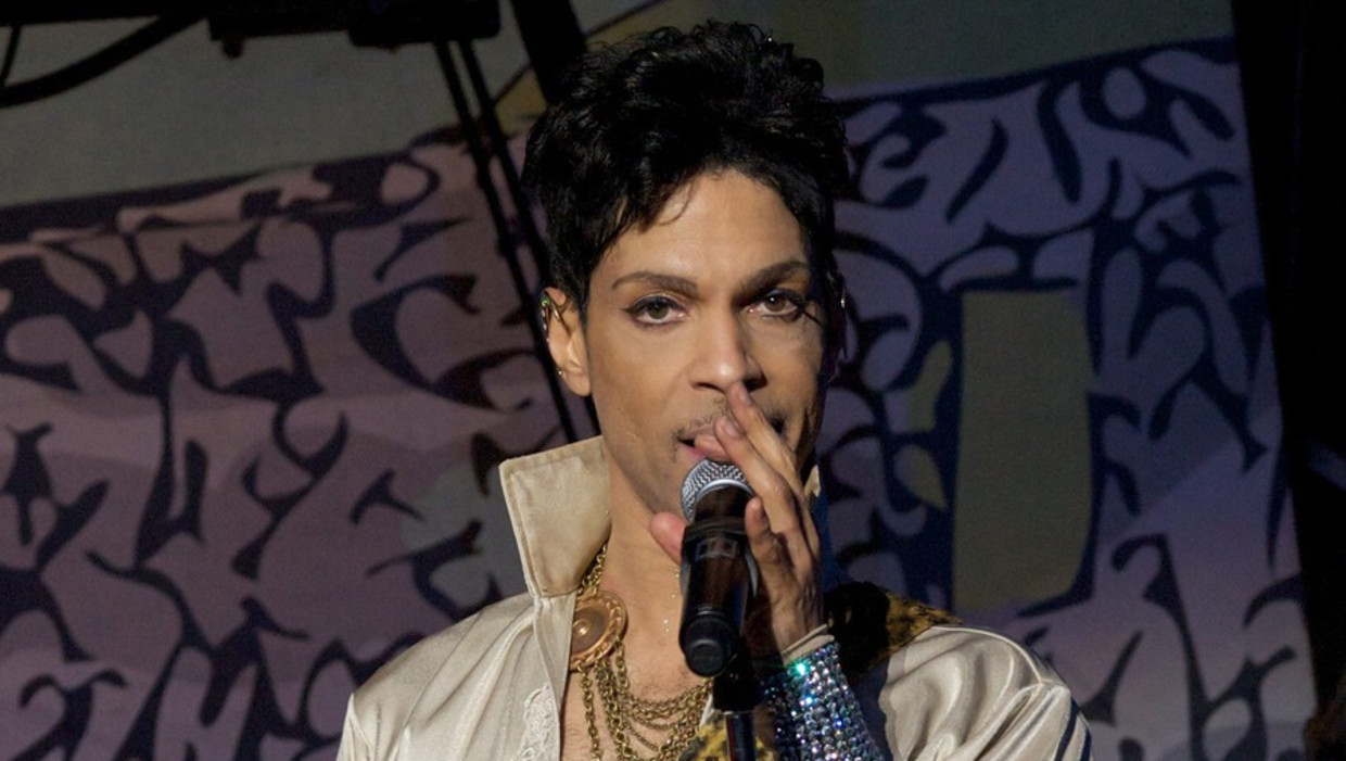 Prince toch niet naar Paradiso | De Volkskrant