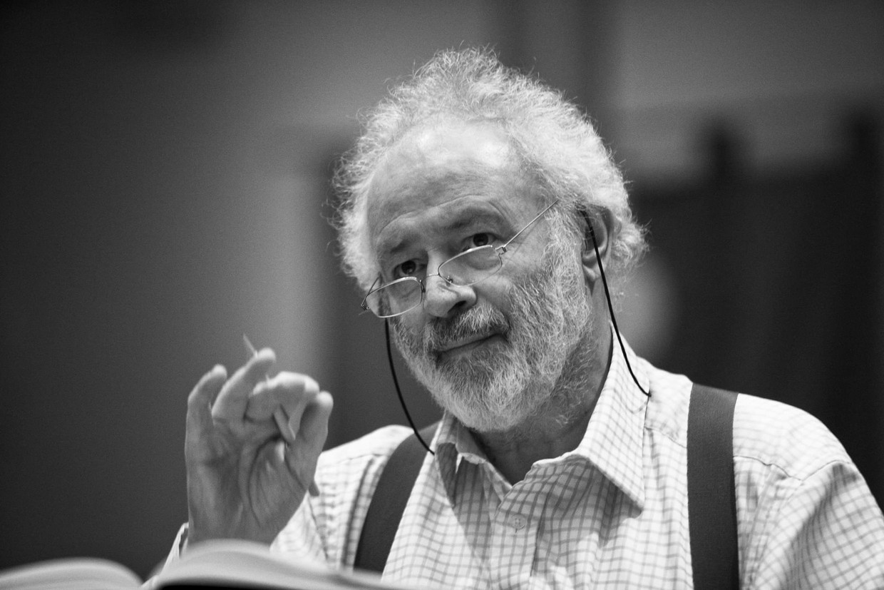 Dirigent Kenneth Montgomery hield van het muzikale klimaat in Nederland