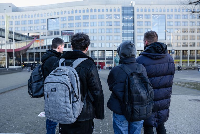 Opinie: Zijn jongeren van nu sneeuwvlokjes, of slechts de kanarie in de kolenmijn?