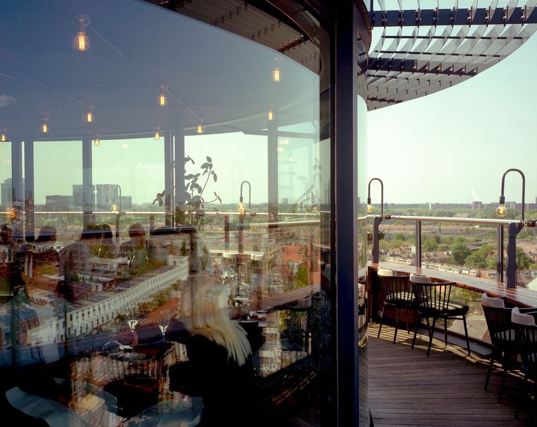 Zo hoog is ’ie niet, restaurant De Watertoren in Utrecht, toch heb je ...