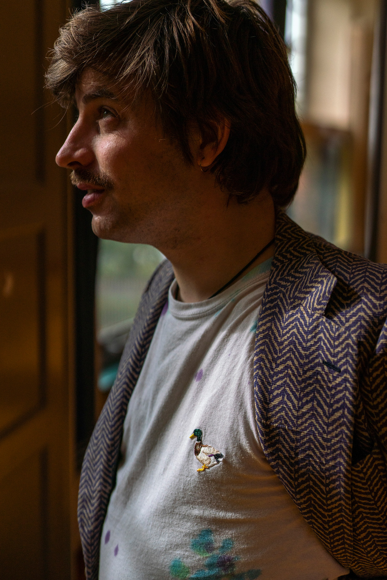 Dichter Joost Oomen zag wel wat in dit bijzondere Groningse schoolgebouw