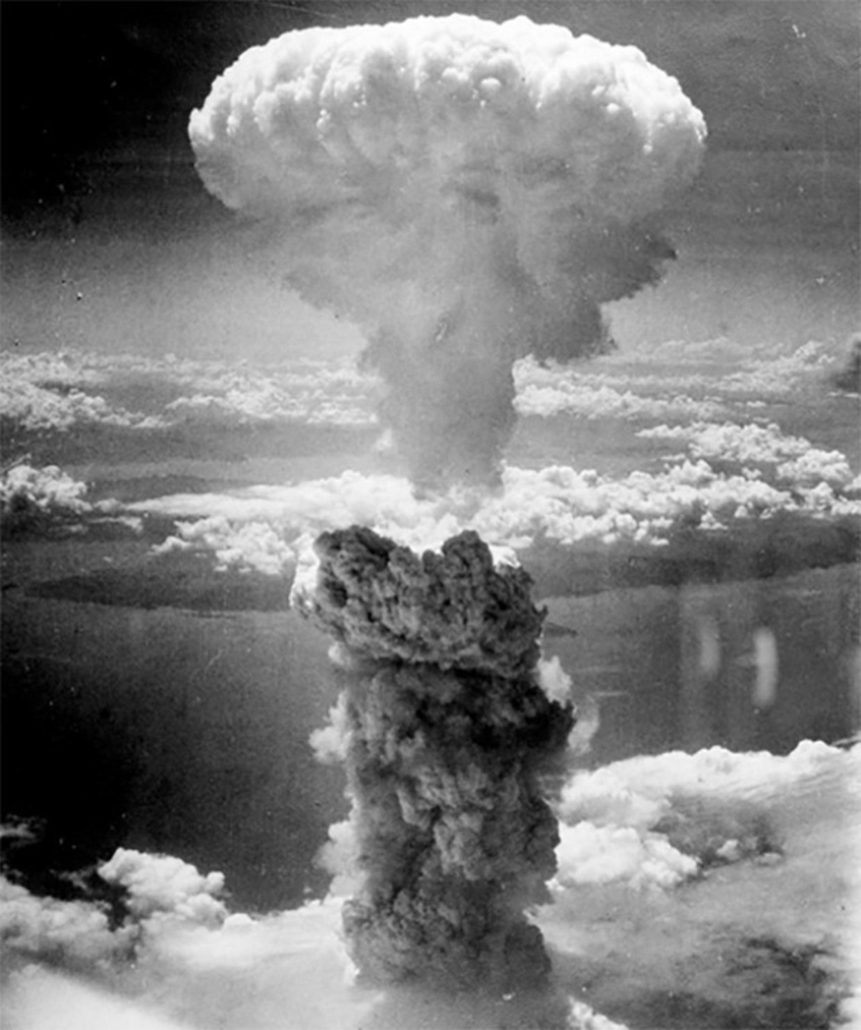 Met de atoombom op Hiroshima begint de ellende pas goed | De Volkskrant