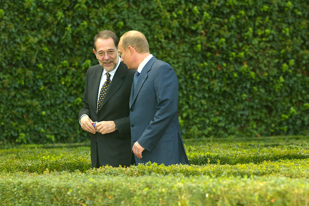 Hoe topdiplomaat Kees van Rij president Poetin zag verharden aan de ...