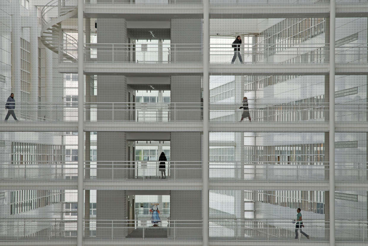 Het zou niet eerlijk zijn een ambtenaar tuchtrechtelijk te vervolgen ...