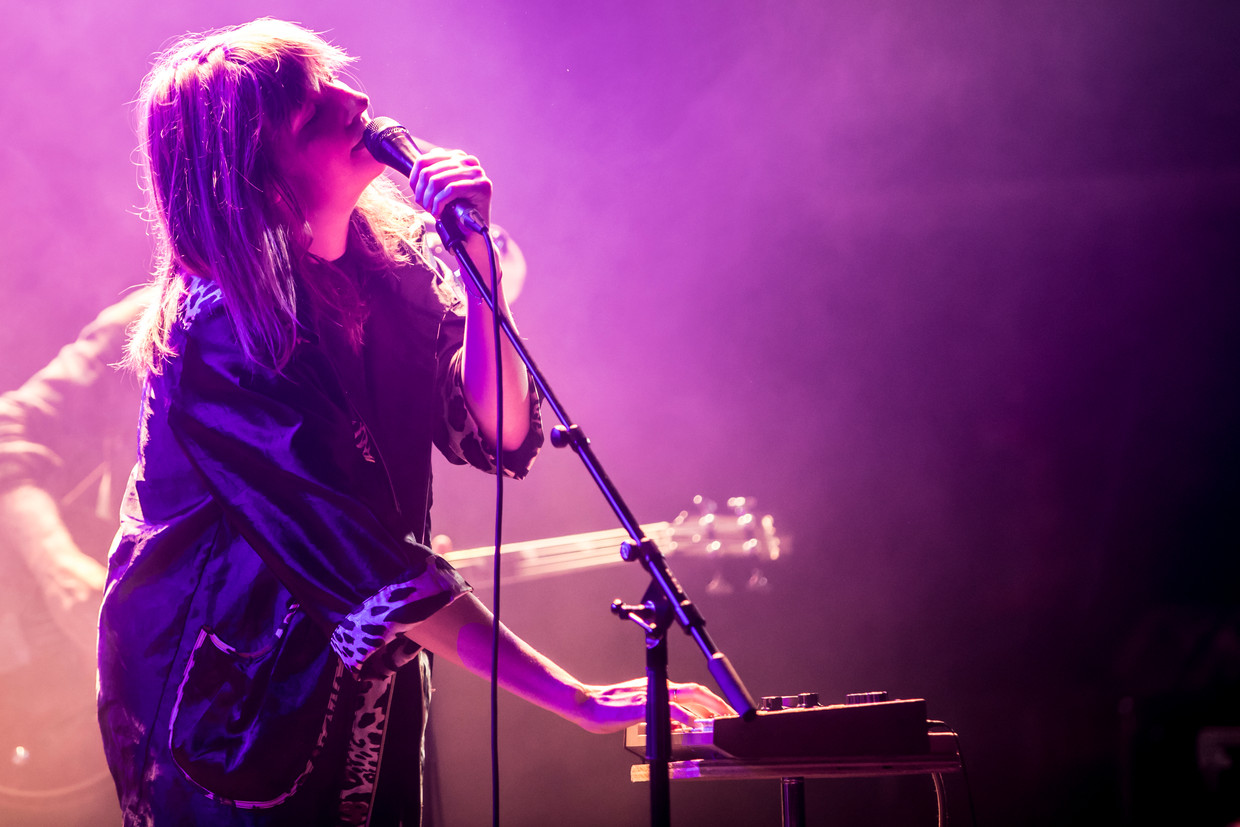 Door het aanhoudend slepende tempo ontbeert Roosbeef live wat ...