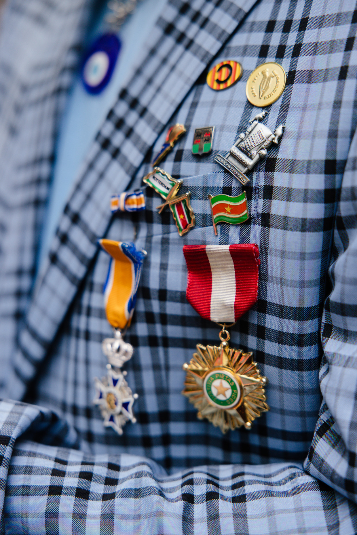 Muzikant Edgar Burgos van Trafassi is bril-, kleding- én hoedenman ...