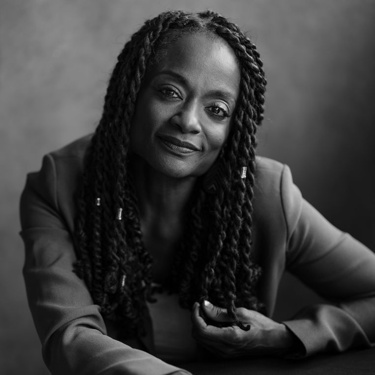 Theatermaker en zangeres Izaline Calister: ‘Als ik op het podium sta en ...