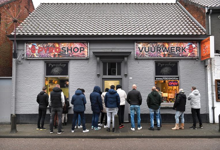 Rotjes en vuurpijlen verboden, verkooppunten streng gereguleerd: dit ...