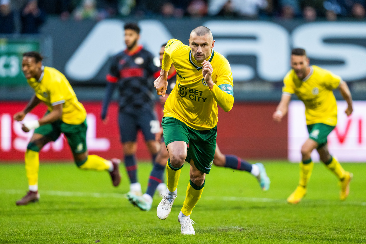 Opnieuw verzuimt PSV een gewonnen wedstrijd professioneel uit te spelen