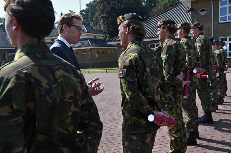 Een jaartje testen of het leger iets voor jou is: Defensie werft ...