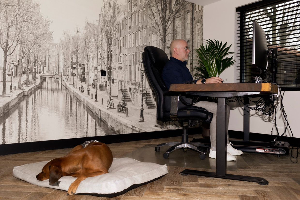 ‘Hé pap, pak de naald en geef jezelf een injectie’: hoe Alistair vanuit ...