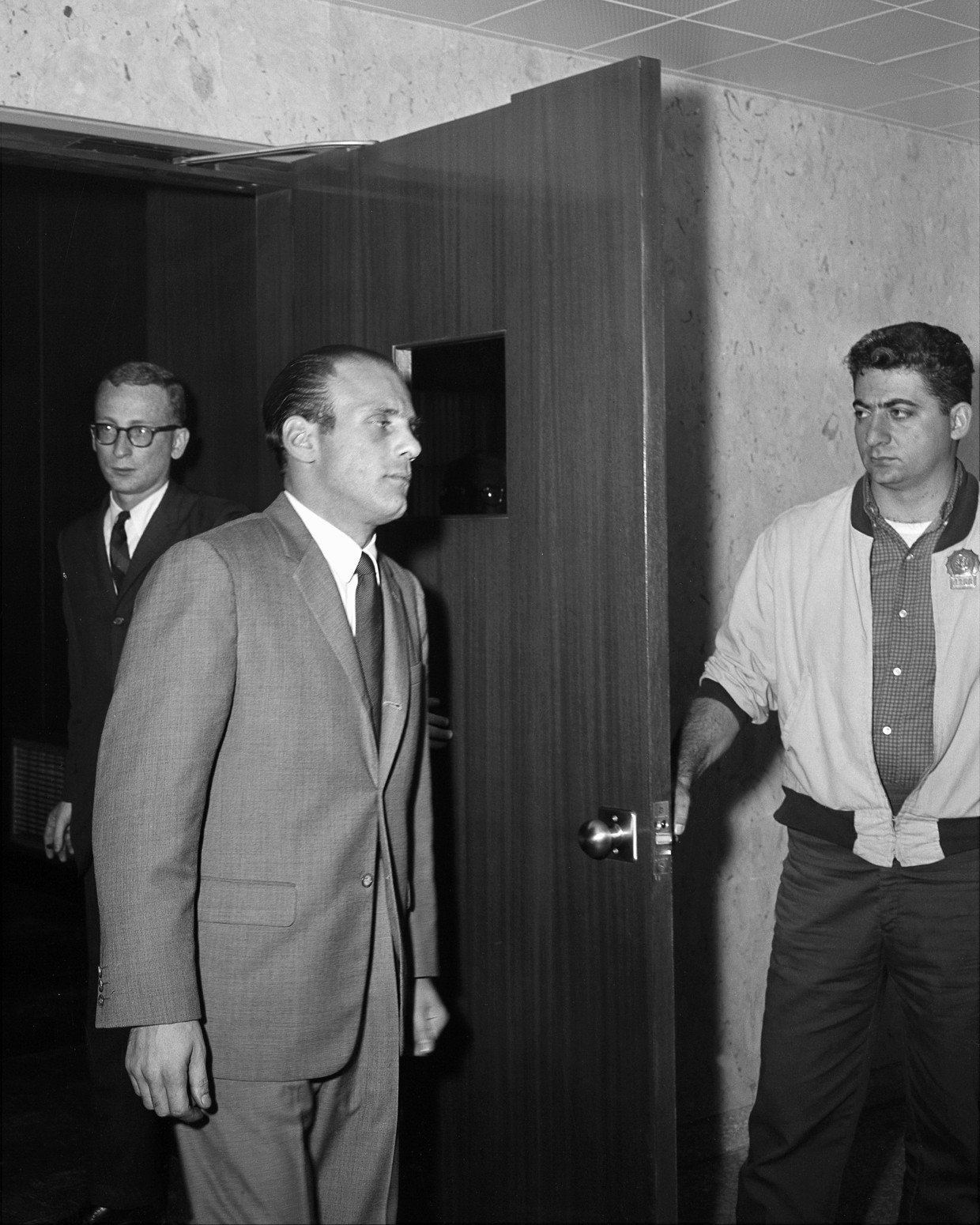 In het epische ‘Joey’ van Bob Dylan lijkt gangster Crazy Joe een ...