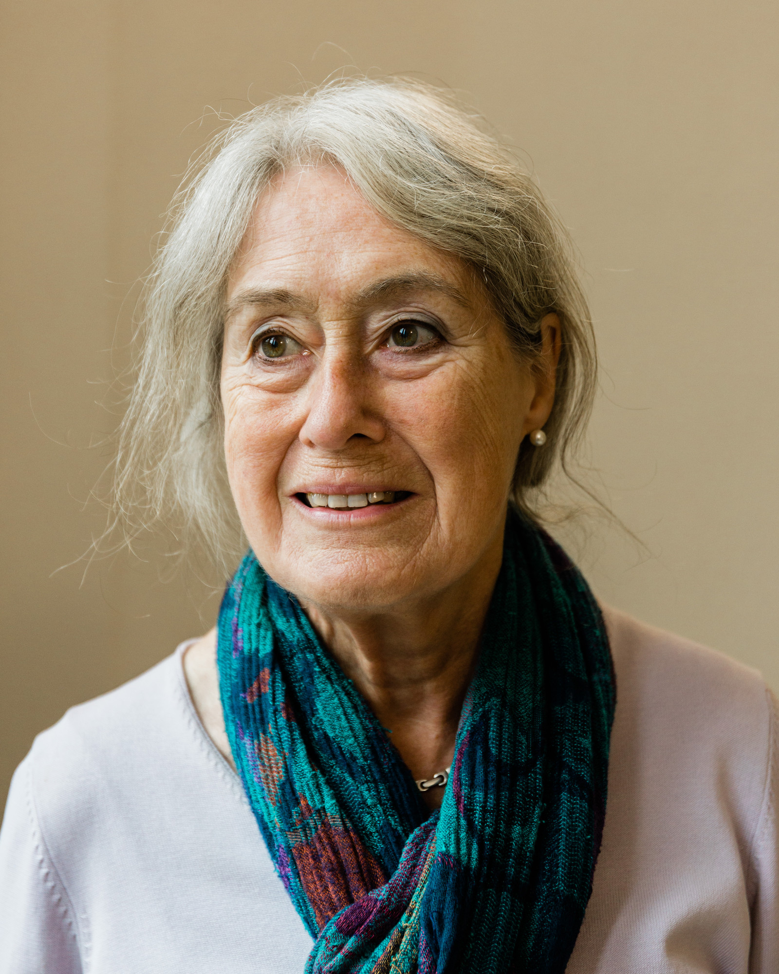 Ann Wroe, de auteur van de briljante necrologieën in ‘The Economist ...