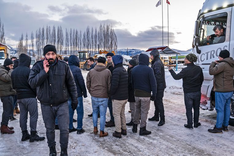 Aardbeving Syrië en Turkije: ‘We hebben geen dekens, geen eten, geen ...