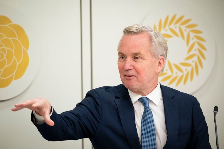 Eric van der Burg haalt alles uit de kast voor zijn Spreidingswet – en ...