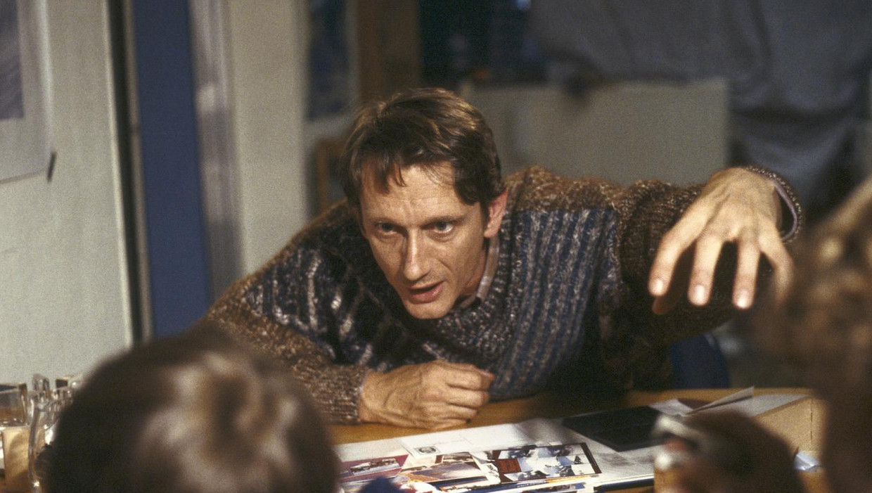 'Je moet leerlingen de voeten wassen zoals Jezus deed' | De Volkskrant