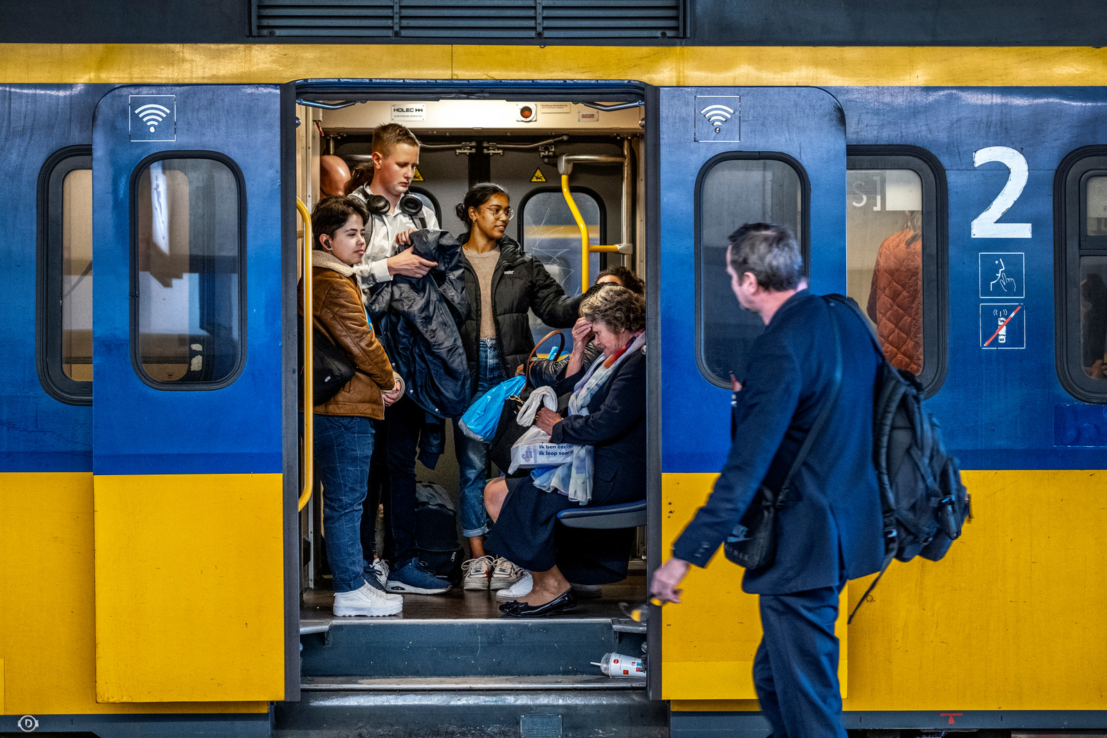 Minder reizigers, meer gedrang: ‘In al mijn jaren in de trein heb ik ...