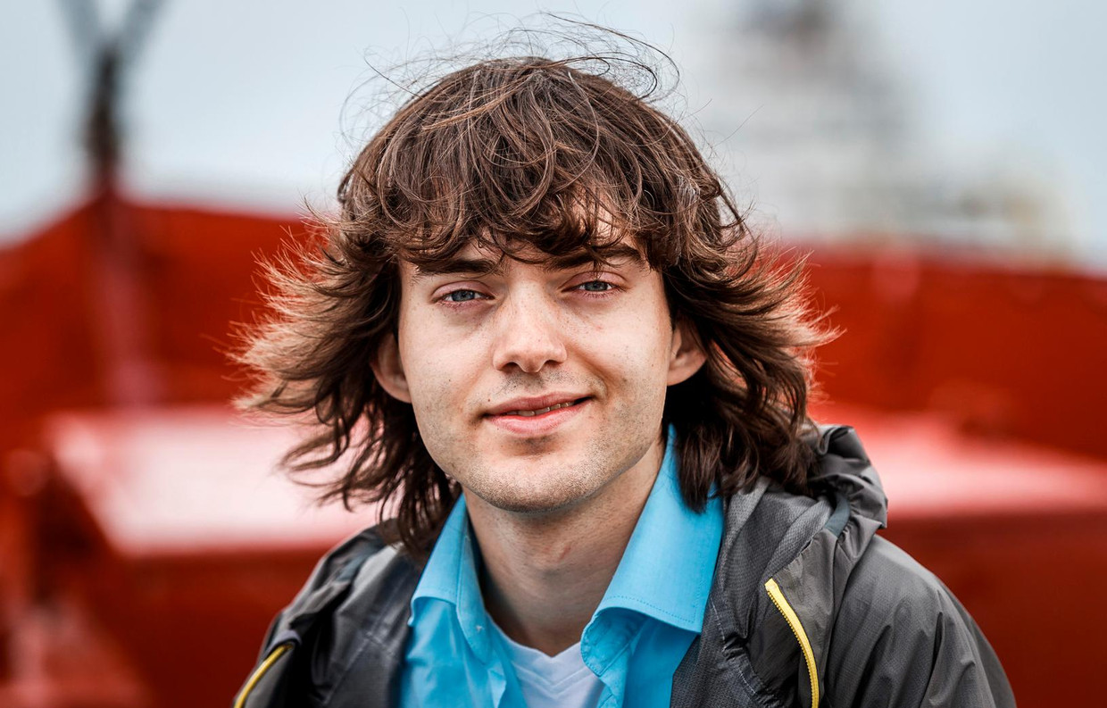 Delftse student Boyan Slat haalt 20 miljoen euro op voor plasticafval ...