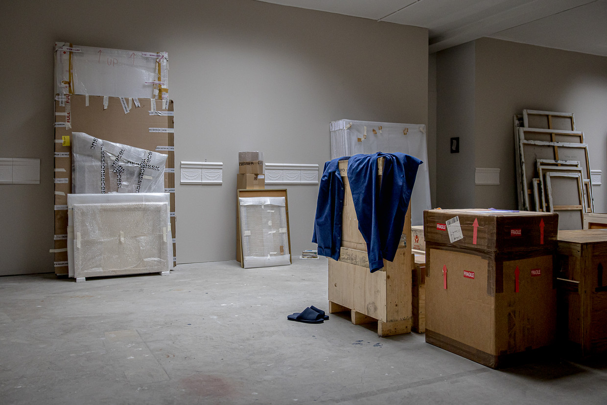 In de tentoonstelling (､ﾝ､) zijn schijnbaar gewone dingen waanzinnig ...