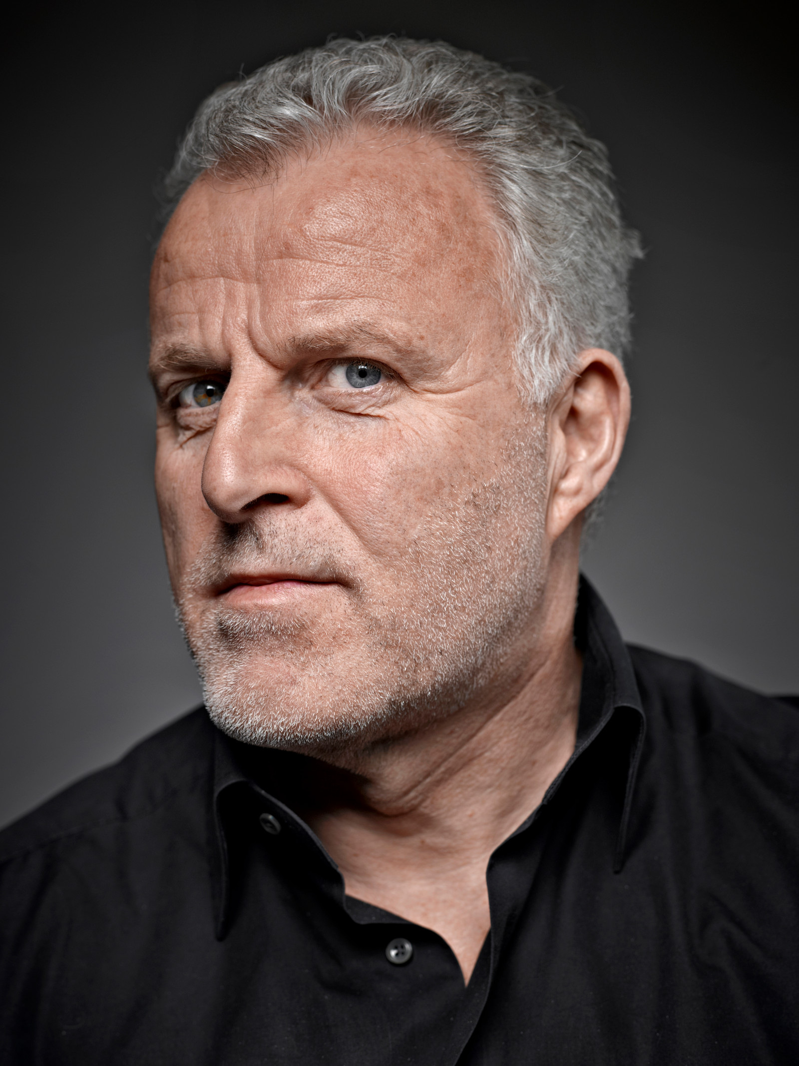 Wie of wat is Peter R. de Vries inmiddels? Misdaadjournalist, vriend ...